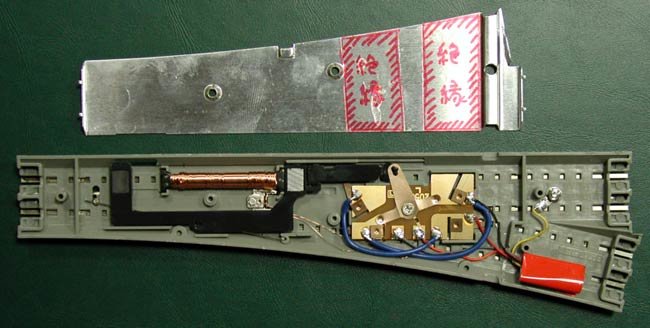 Installing a DS51K1 decoder in a Kato #6 and #4 switch - DCC ...