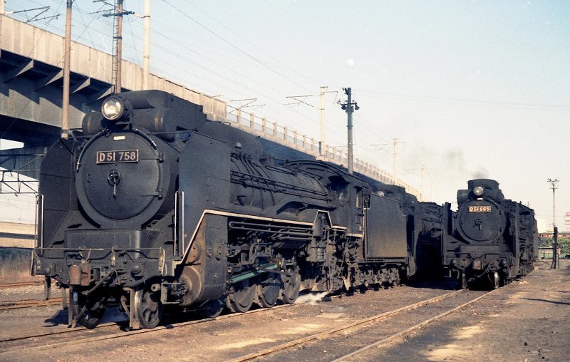 Steam locomotive livery question - Japan Rail: News & General ...