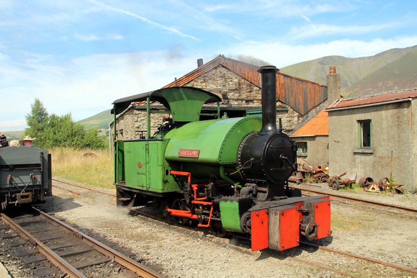 2 foot gauge in the U.K. Two friendly small railways in the Northwest ...