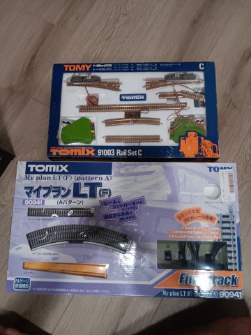 Compatibility of different generation Tomix tracks - Track Systems ...