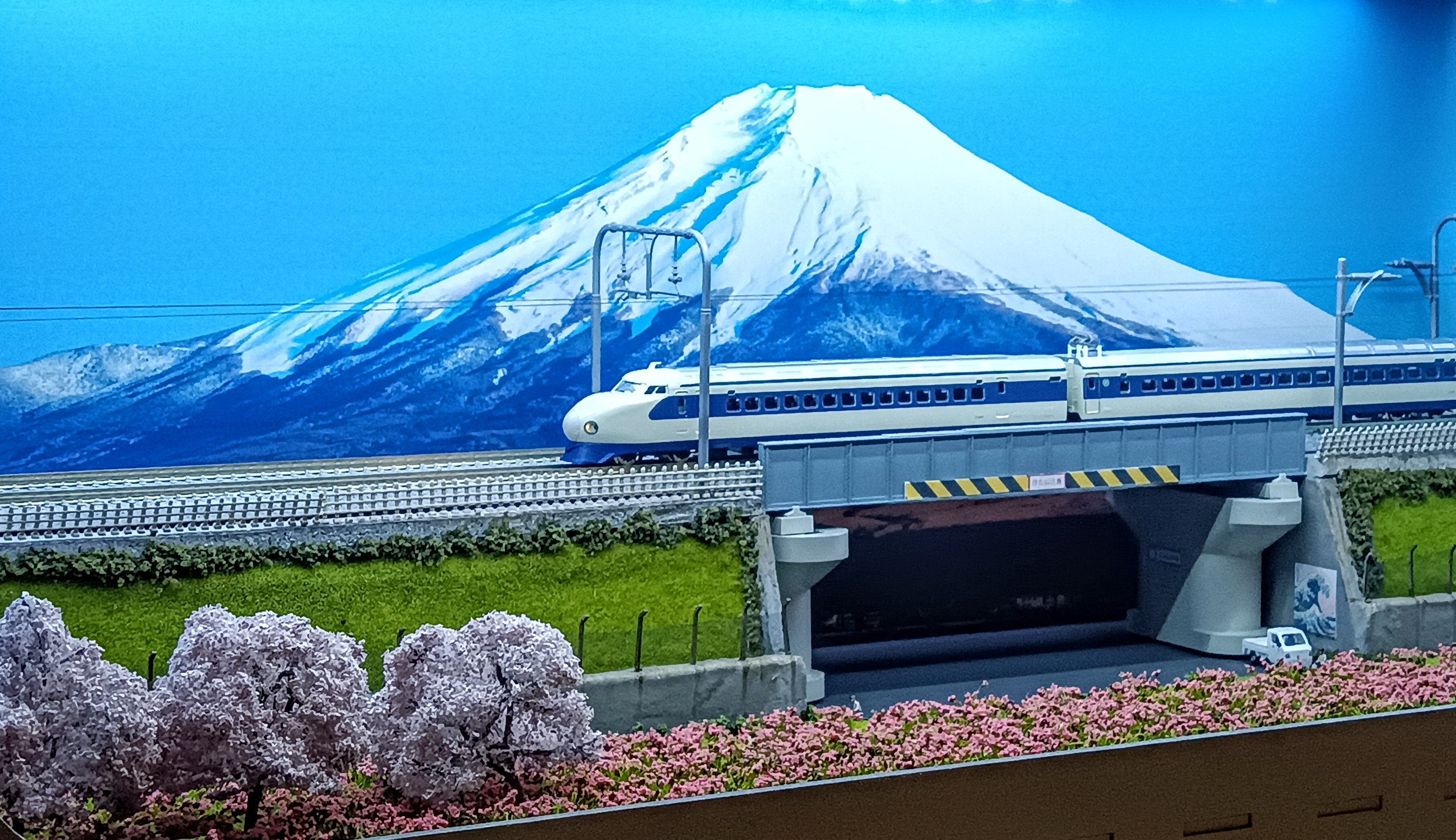 Mount Fuji: An N scale micro layout based on the Tōkaidō Shinkansen ...